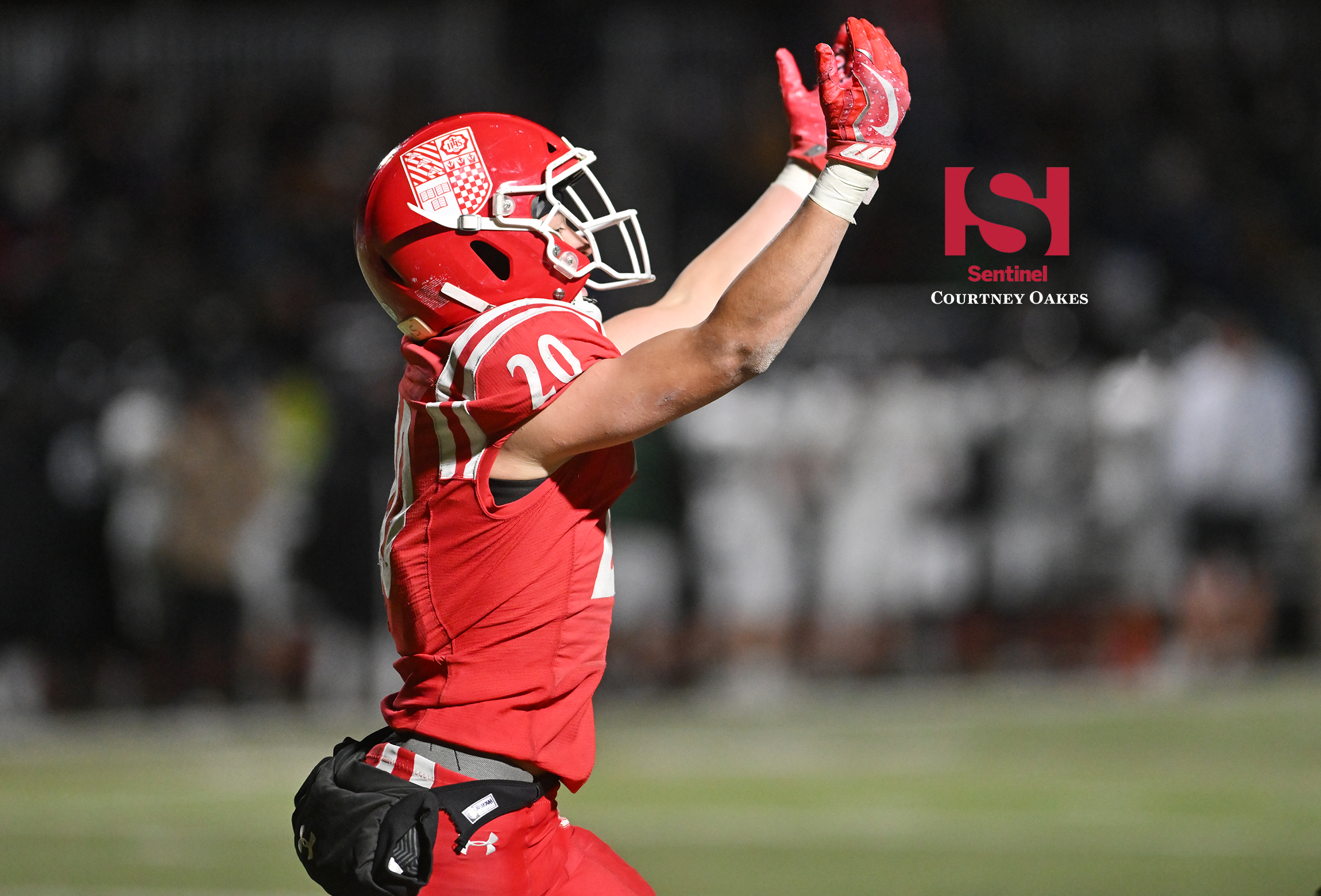 Football: Medina, Regis Jesuit pick up large 24-21 win over Valor ...