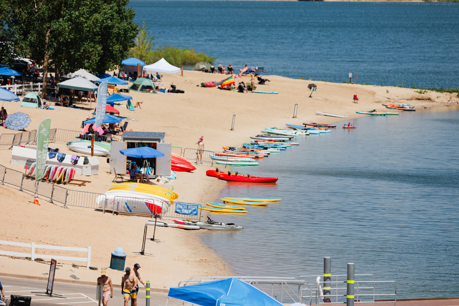 Police calls result in booze ban and early weekend closing of Aurora ...