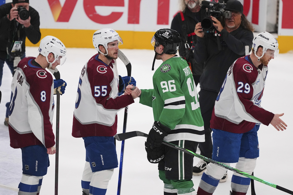 Coach Jared Bednar receives vote of confidence after Avalanche ousted ...