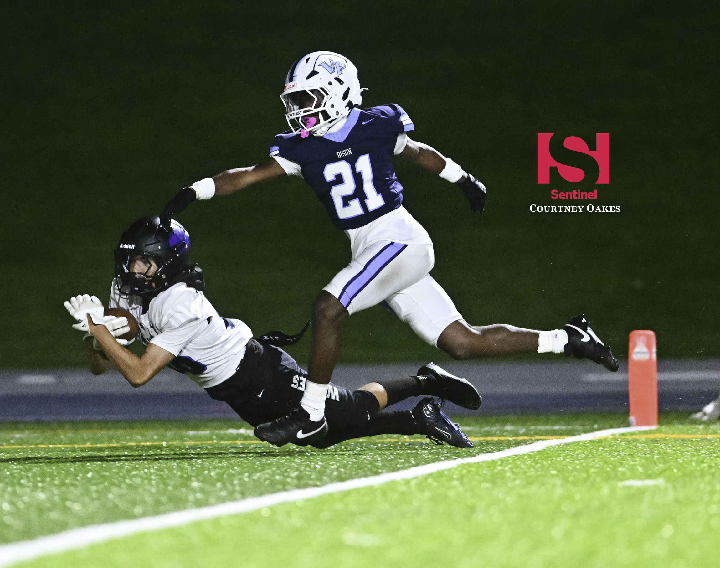 Football: Grandview picks up lone win as Aurora teams finish 1-2 on ...