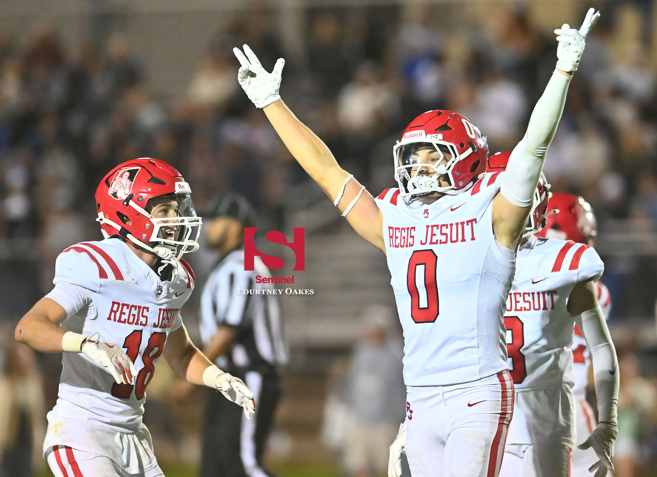 Football: Led by defensive backfield, Regis Jesuit spoils Mullen's ...